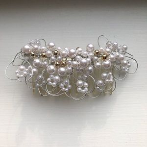 Vintage | Accessories | Vintage White Pearl Silver Wire Heart Hair Comb ...